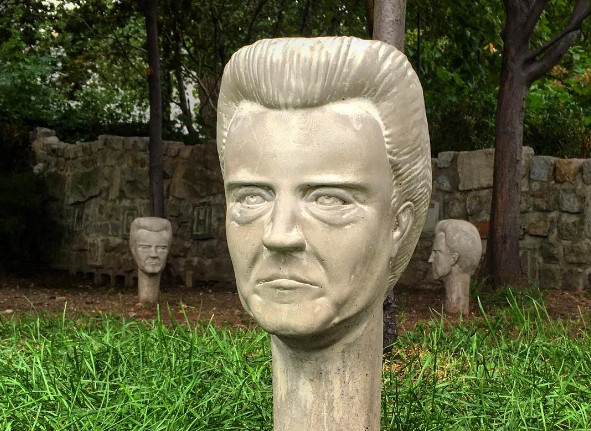 Christopher Walken heads come up at New York park | Hatke News | Inshorts