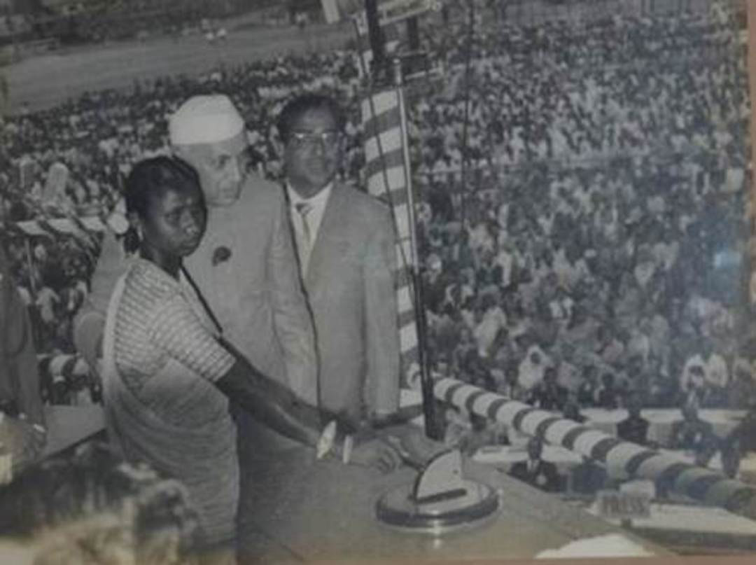 Labelled as Nehru’s wife since 1959, lady seeks Rahul’s help