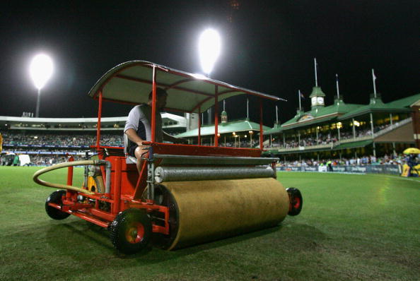 Video: How a Super Sopper dries the cricket field
