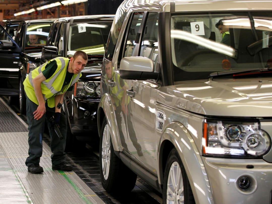 2,000 JLR employees to adopt 3-day work week in England | Automobile ...