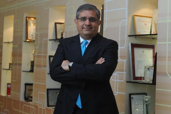 Who is Amitabh Chaudhry, Axis Bank's next MD and CEO?