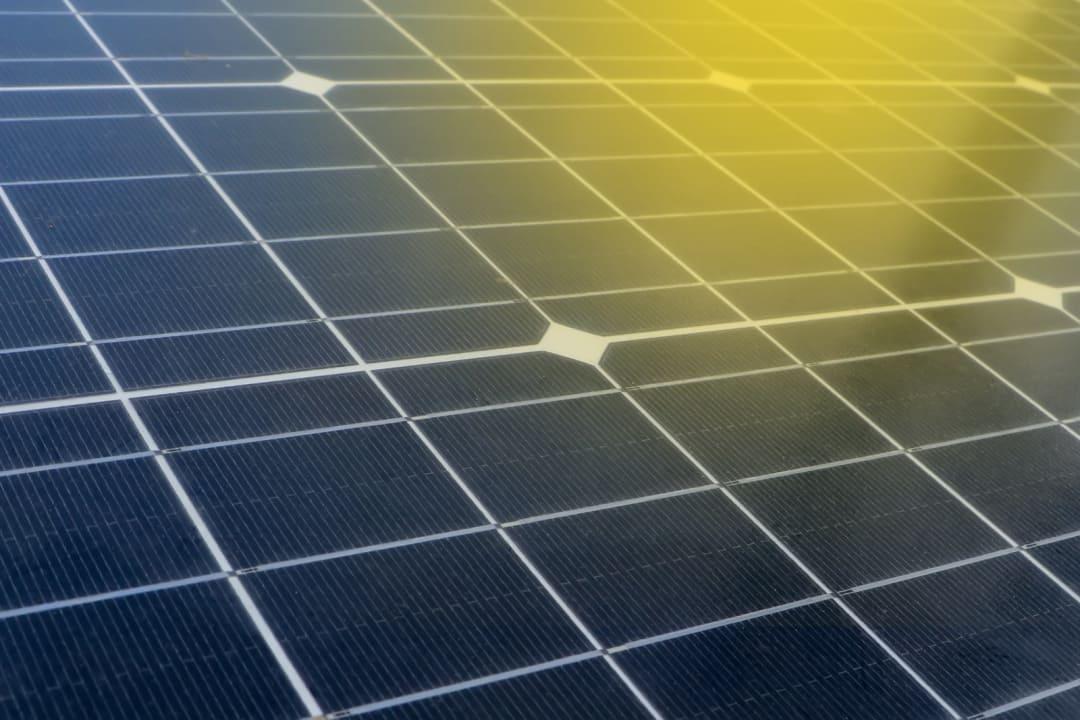 Solar cell generating hydrogen, electricity at same time made ...