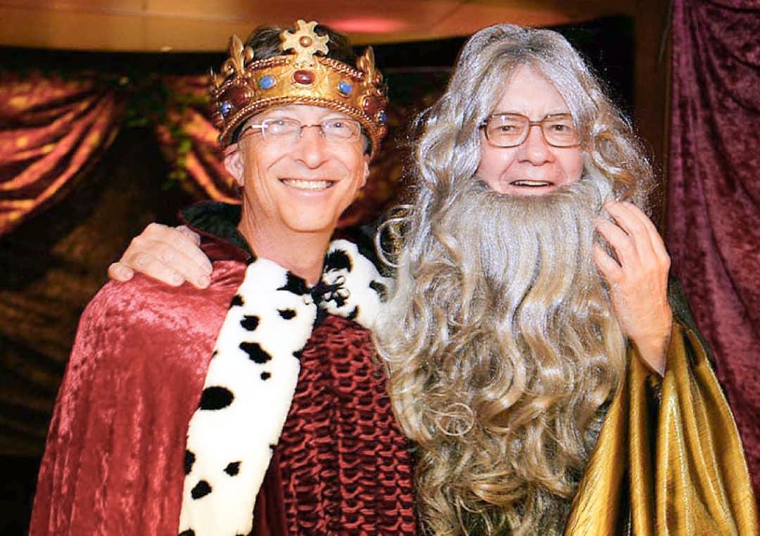 Gates, Buffett dress up as King Arthur, Merlin on Halloween ...