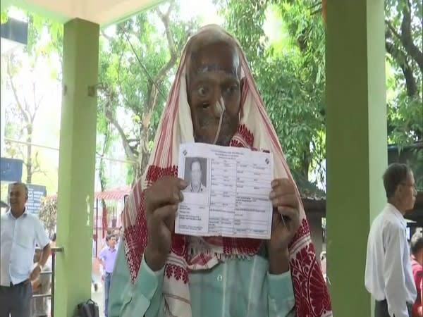 68-year-old man suffering from last stage of cancer casts vote ...
