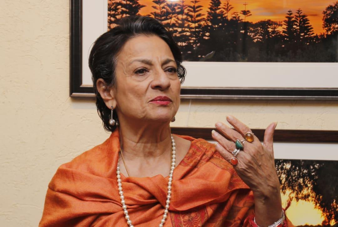 Actress Tanuja diagnosed with diverticulitis; to undergo surgery ...