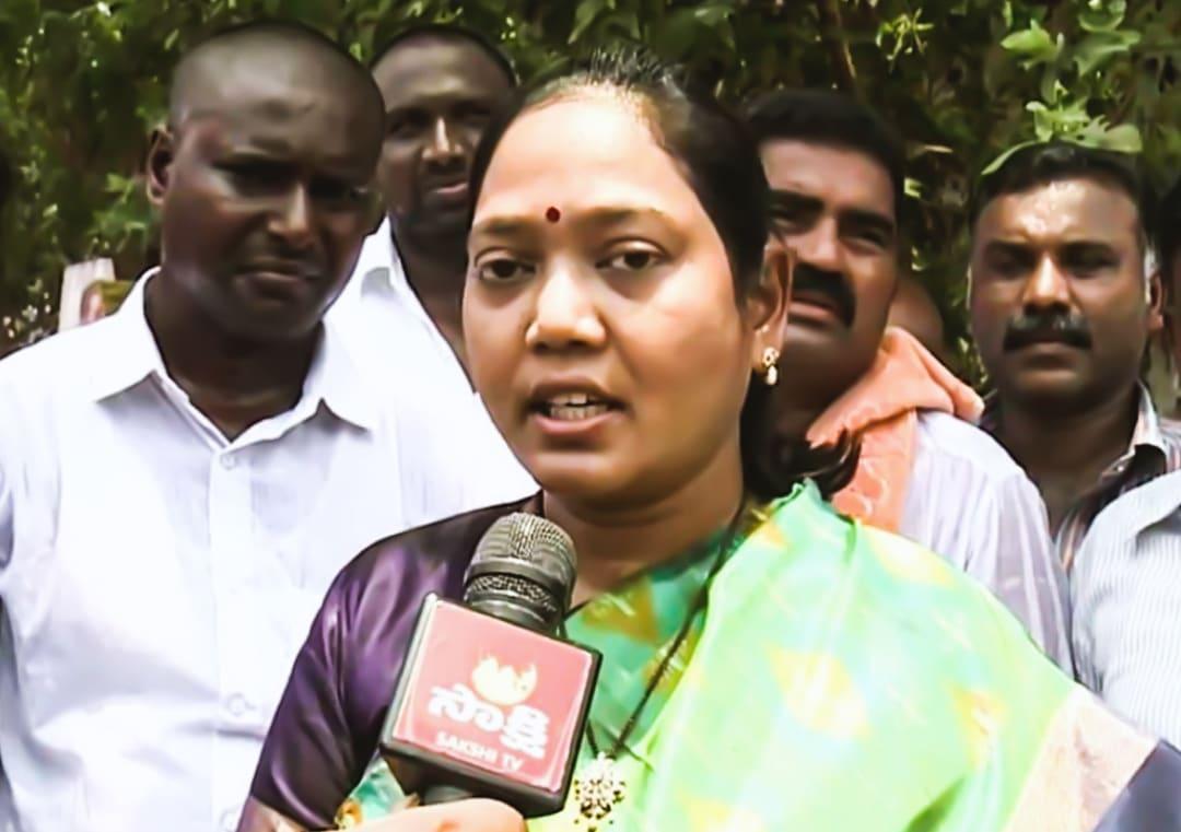 Mekathoti Sucharitha appointed as Andhra Pradesh Home Minister ...